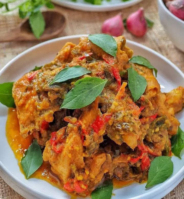 Ayam Woku Manado Ala Rumahan, Resep Lezat dan Mudah Dibuat